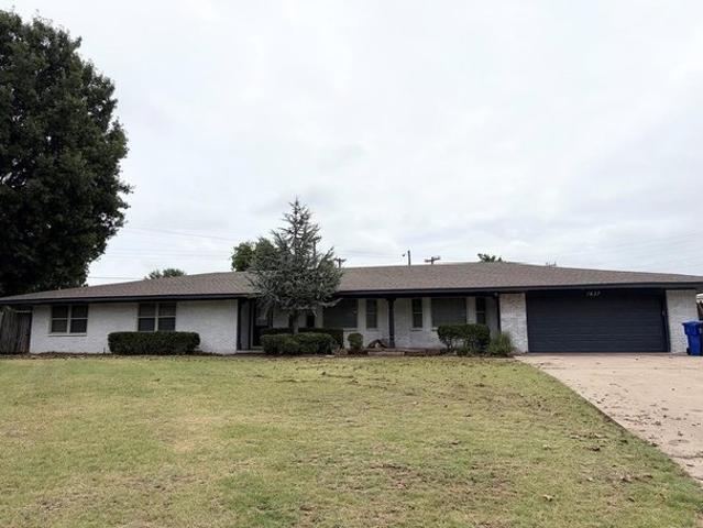 1637 Pecan Ave, Norman, OK 73072