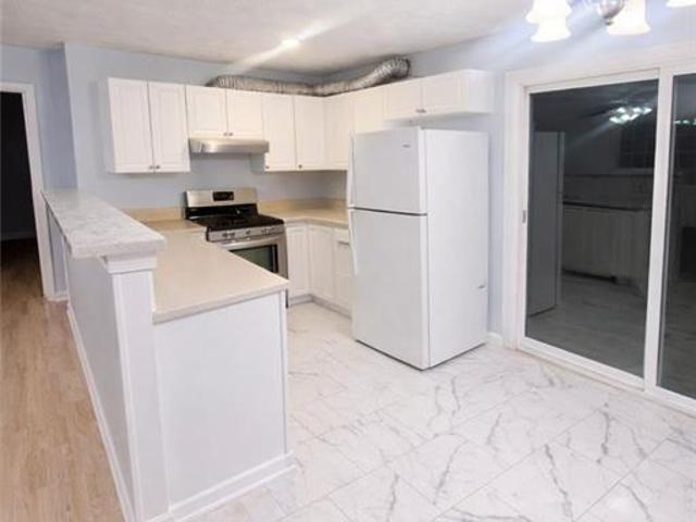1637 Roman Point Drive