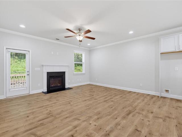 1637 Venture Point Way
