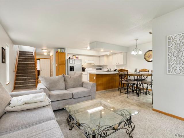 1637 Westbridge Drive # B4