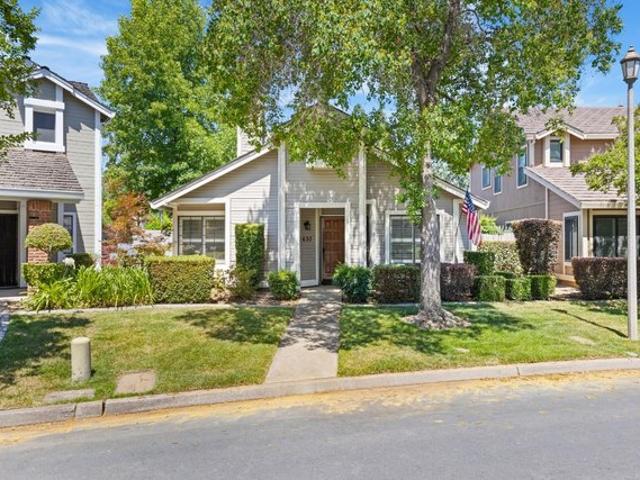1637 Woodhill Dr, Roseville, CA 95661