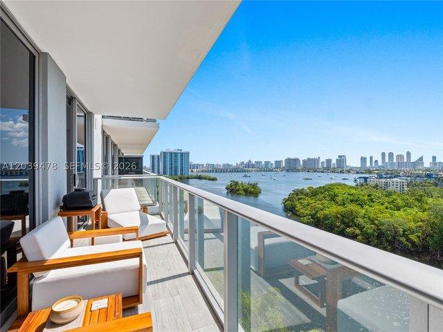 16385 Biscayne Blvd Unit 1117, North Miami Beach, FL 33160