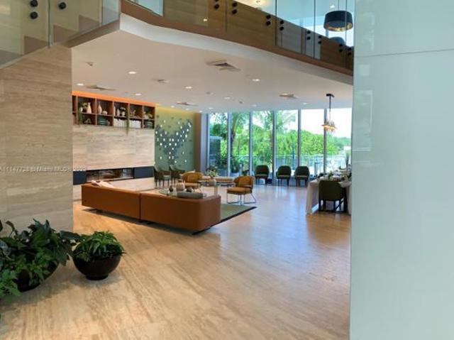 16385 Biscayne Blvd #2720 North Miami Beach, FL 33160