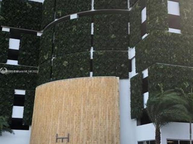 16385 Biscayne Blvd #2307, North Miami Beach, FL 33160