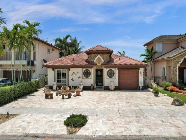 16386 50th Ter SW, Miami, FL 33185