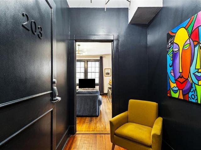 1638 Clio Street # 204