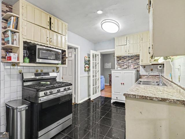 1638 Flintwood Drive SE