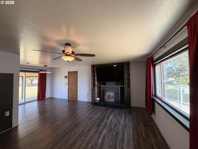 1638 hines blvd