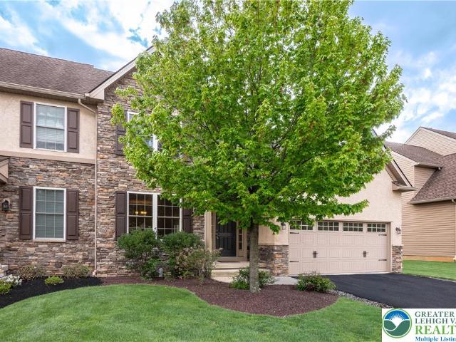 1638 Ressler Drive
