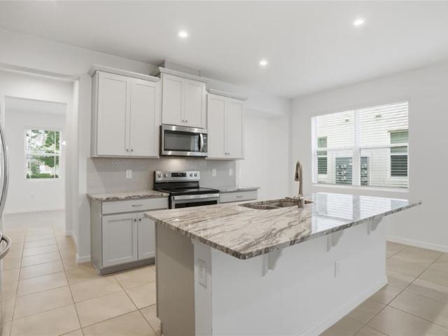 16396 Prairie School Dr, Winter Garden, FL 34787 | MLS #O6396
