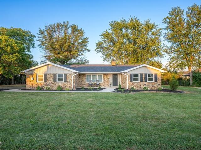 1639 N Buck Creek Rd, Greenfield, IN 46140