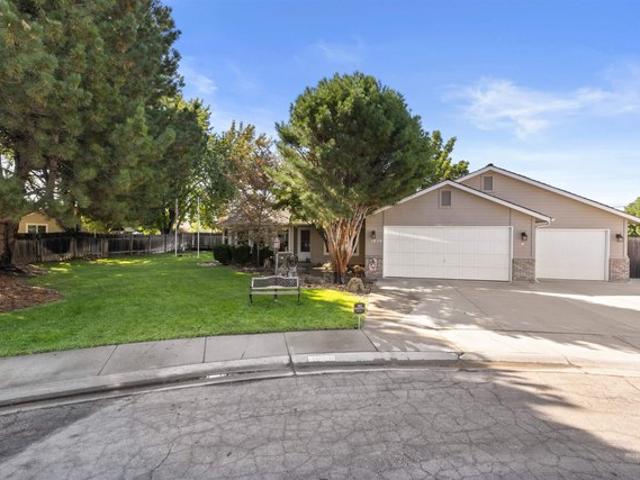 1639 N Interlachen Way, Meridian, ID 83646