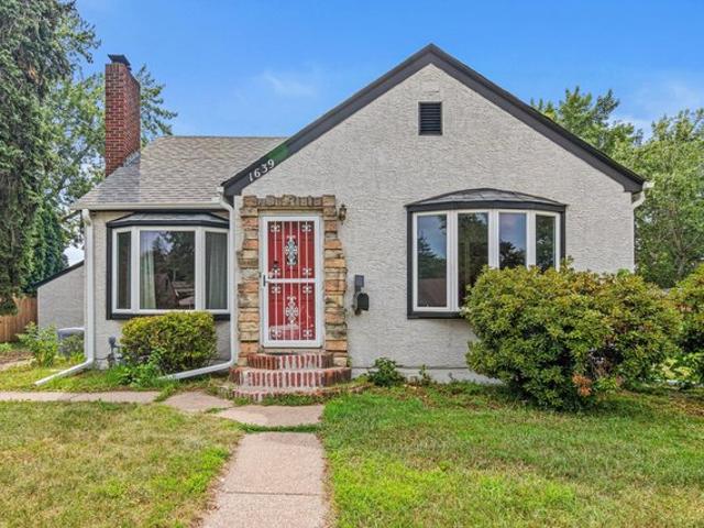 1639 Chamber St, Saint Paul, MN 55106