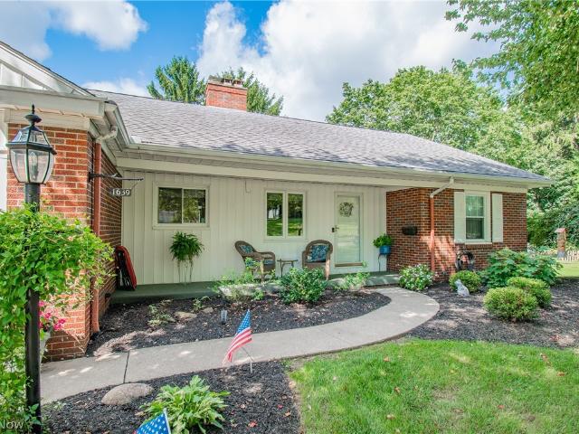 1639 Coventry Road NE