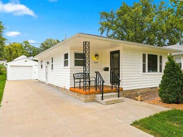 1639 Howard Ave, Waterloo, IA 50702