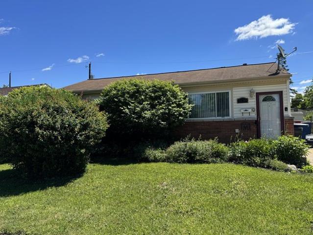 1639 Winifred St, Westland, MI 48186