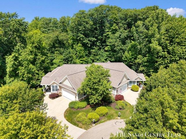 16300 Riverdale Ct Unit 38, Spring Lake, MI 49456