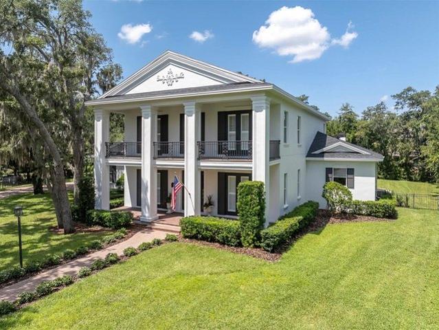 16301 Dunlindale Dr, Lithia, FL 33547