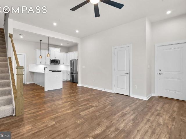 16302 Connors Way 21, Derwood, MD