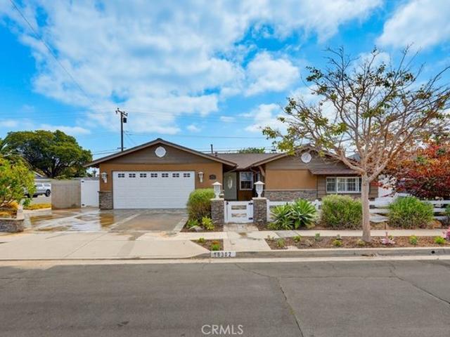 16302 Nassau Ln, Huntington Beach, CA 92649