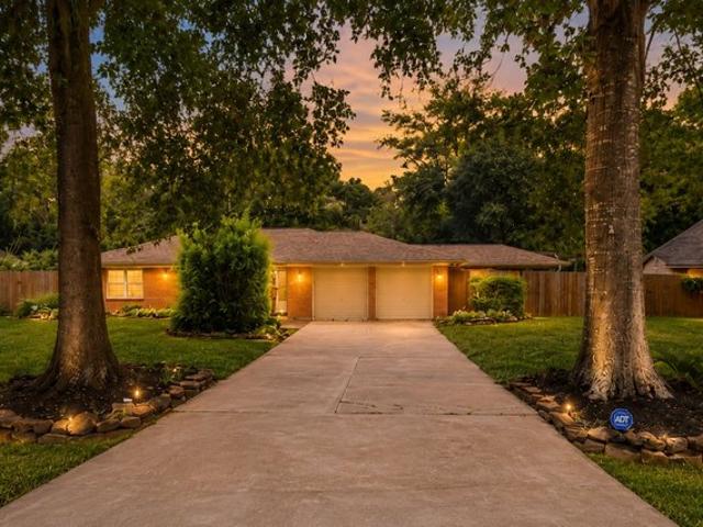 16307 Amcreek Rd, Houston, TX 77068