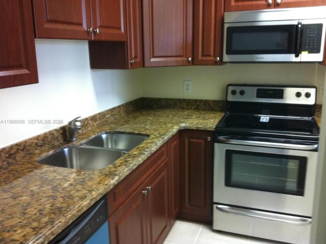 16304 Glenmoor Dr, Unit 16304, West Palm Beach, FL 33409 | MLS #A11986 | Compass