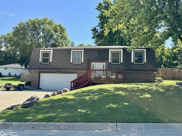1630 Marcella Heights Dr, Carroll, IA 51401