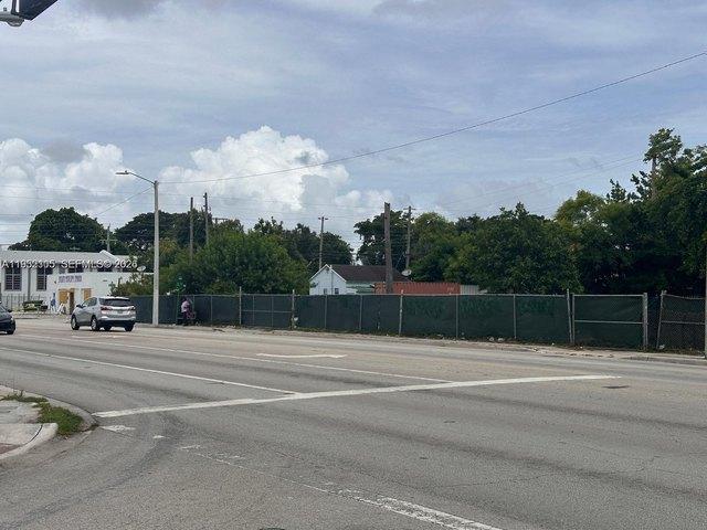 1630 NW 51st St, Miami, FL 33142