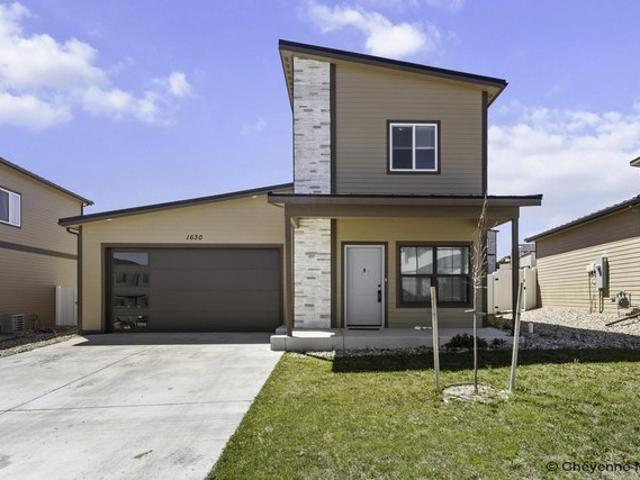 1630 Alyssaelaine Dr, Cheyenne, WY 82007