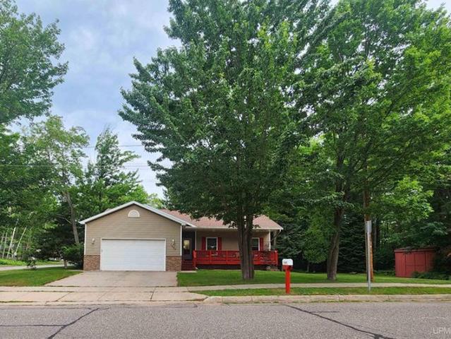 1630 Center St, Marquette, MI 49855