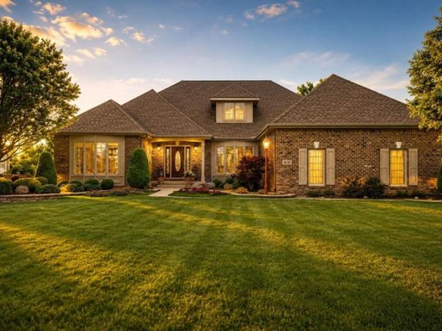 1630 Chalone Ct, Crown Point, IN 46307
