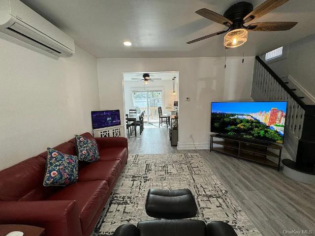 1630 East 52nd Street