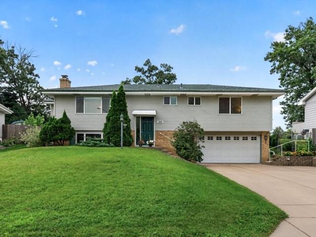 1630 Fairway Dr NE, Columbia Heights, MN 55421
