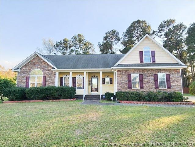 1630 Pristine Ln, Hope Mills, NC 28348