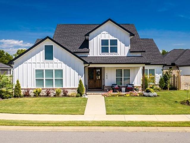 1630 Rohan Cir, Conway, AR 72032