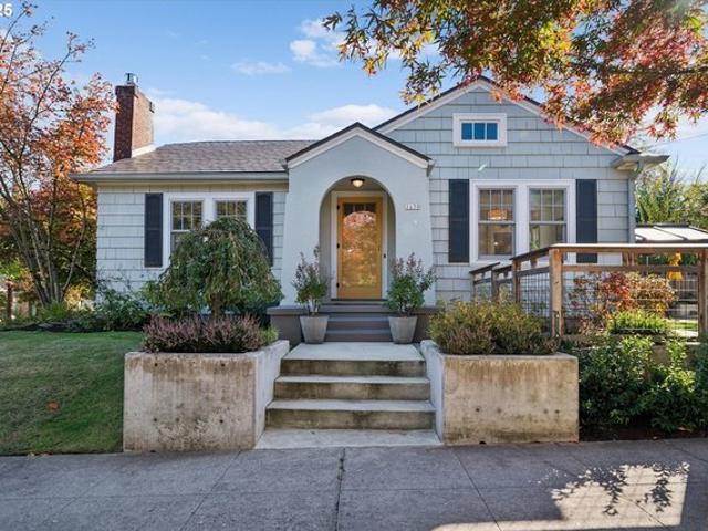 1630 SE Tolman St, Portland, OR 97202