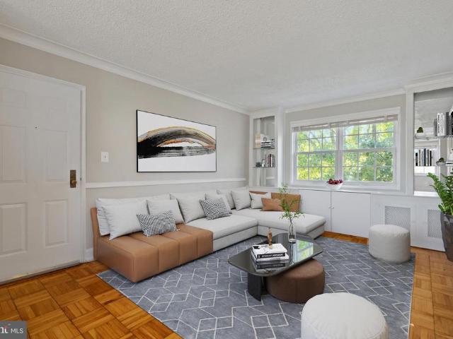 1630 W Abingdon Drive # 301