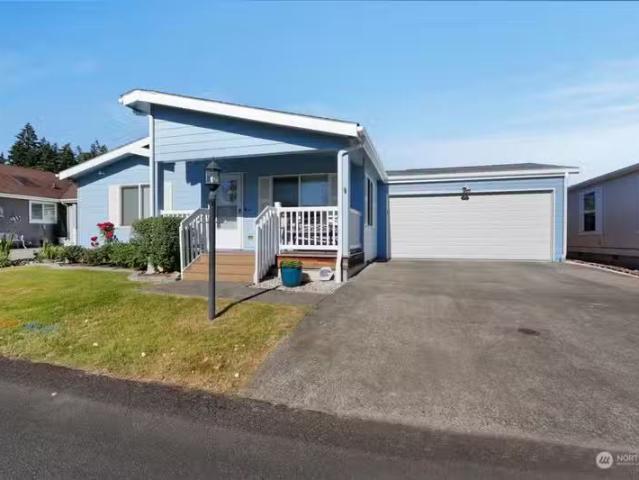 16311 58TH AVENUE CT E, PUYALLUP, WA 98375 Condo/Townhome For.