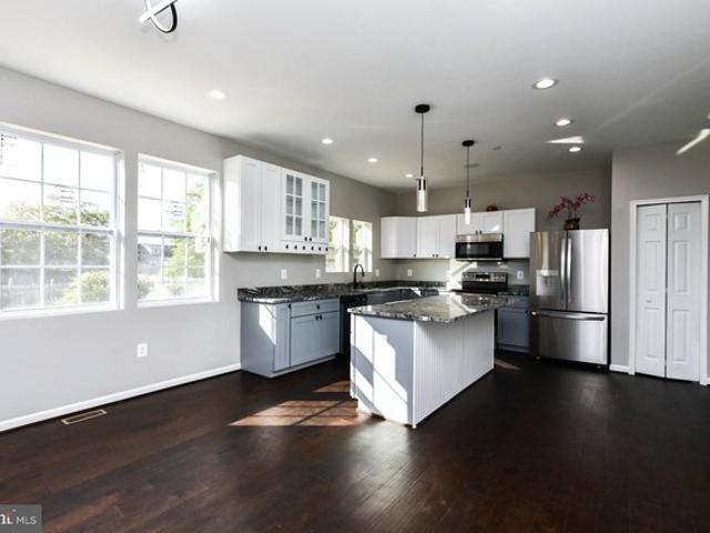 16311 Ayrwood Ln, Bowie, MD 20716