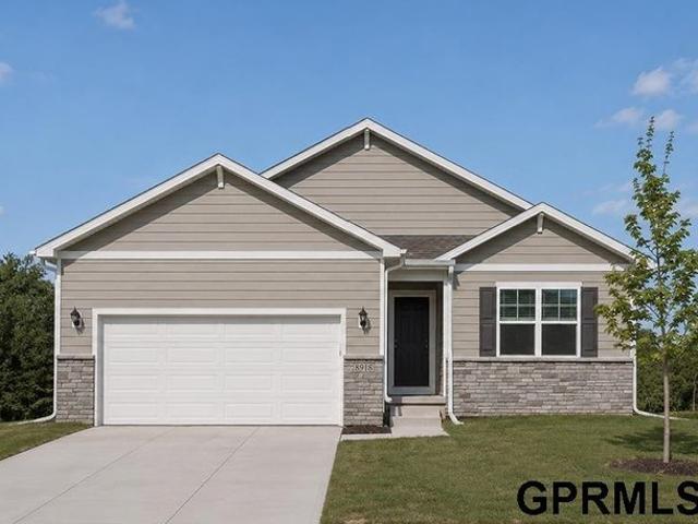 16314 Davidson St, Bennington, NE 68007