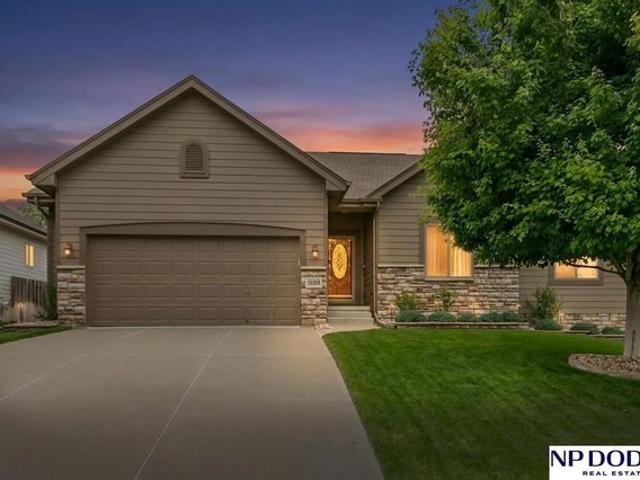 16318 R St, Omaha, NE 68135