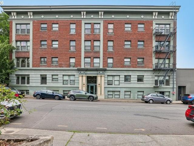 1631 NW Everett St, Portland, OR 97209