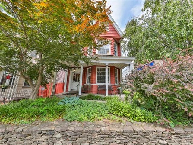 1631 Northampton St, Wilson, PA 18042