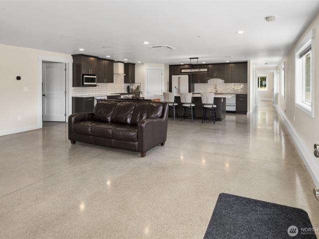 1631 Old Cedars Road
