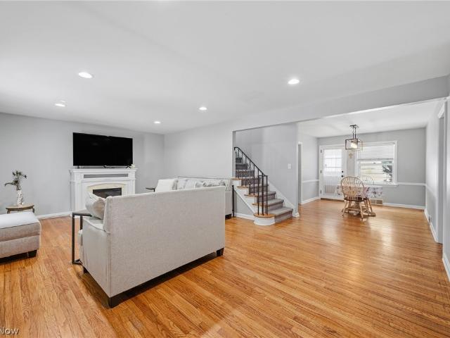 1631 Brainard Road