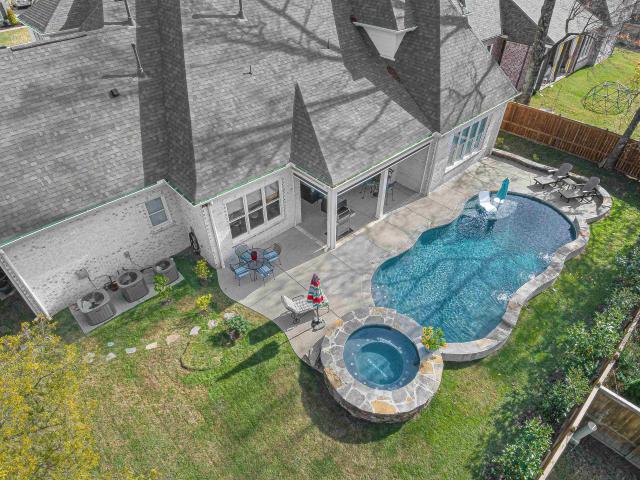 1631 exmoor ln