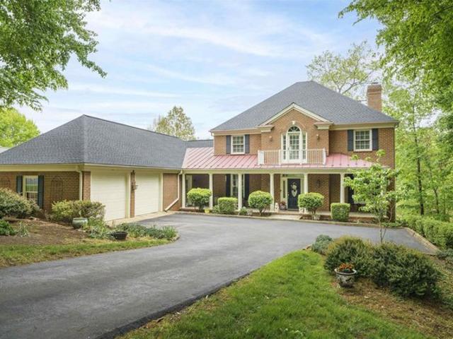 1631 Gatewick Pl, Keswick, VA 22947