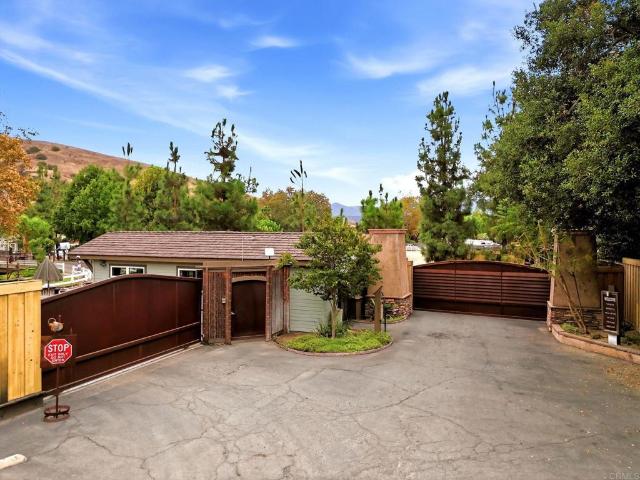 1631 Harbison Canyon Road 47
