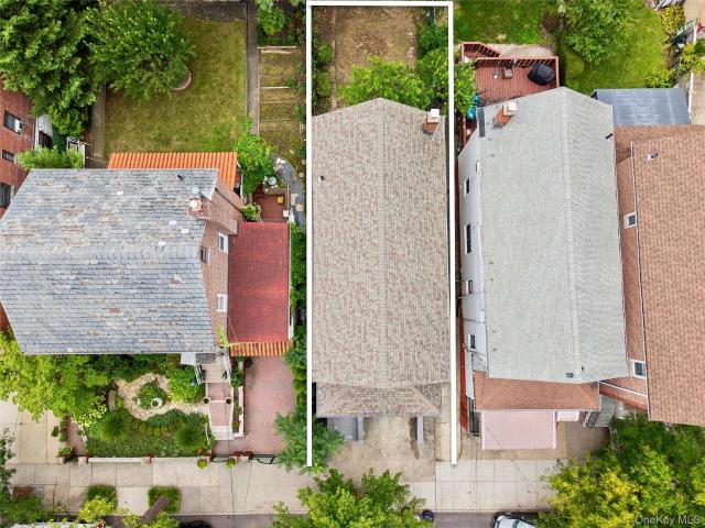 1631 Paulding Avenue