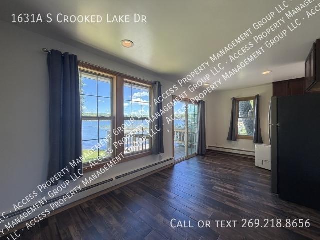 1631A S Crooked Lake Dr, 1 bed, 1 full bath
